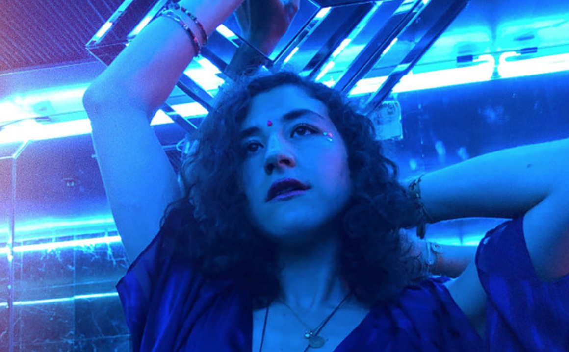 Elle Moon délivre l’incroyable ‘Purple Skies’. – Indie Chronique